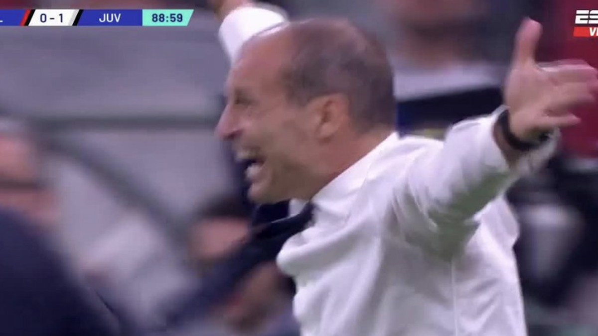 Allegri infuriato in Milan-Juve! Giacca lanciata, ammonizione e non solo: show nel finale ...
