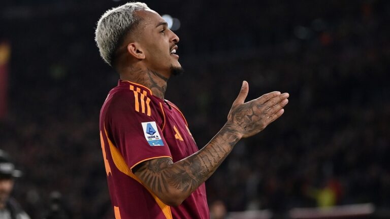 Infortunio Wesley, tegola Roma! Lascia il ritiro del Brasile